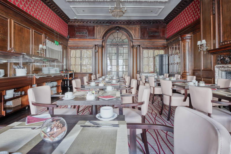 Breakfast at Grand Royale Restaurant | Grand Royale Hyde Park