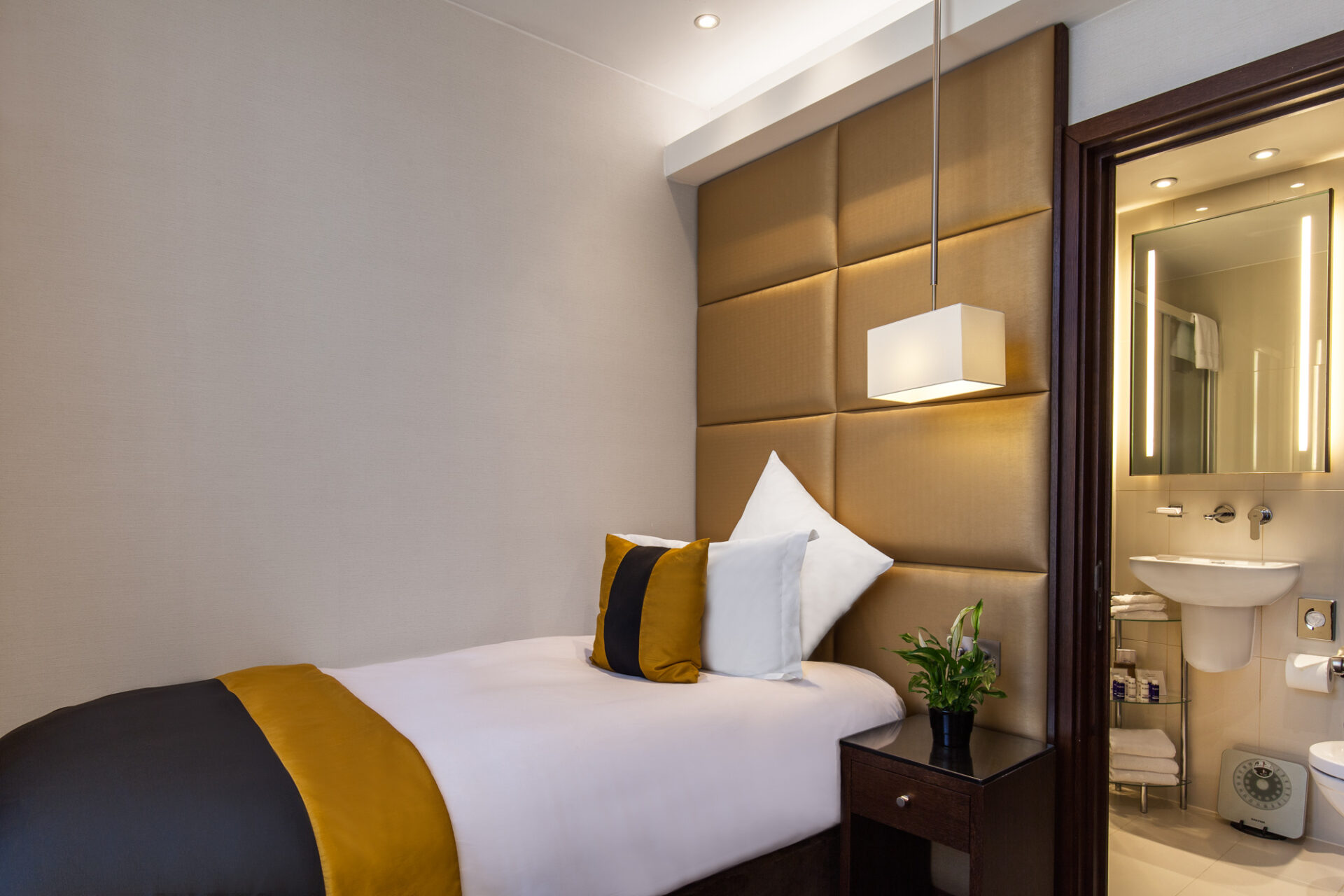 Accommodation in Soho London | Montcalm Piccadilly Townhouse